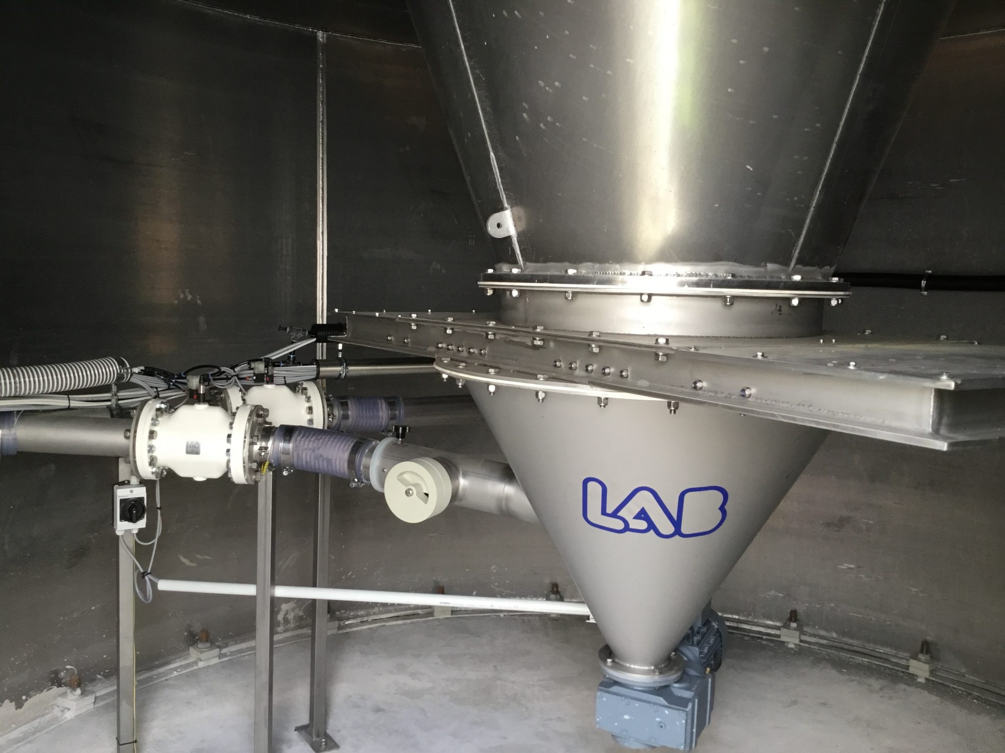 LAB Silo Entnahmetechnik für Optimale Menge: 500kg – 1.000kg / Charge